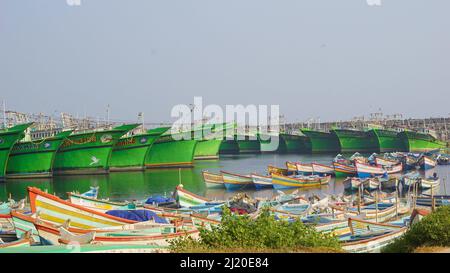 Colachel fishing harbour Stock Photo - Alamy