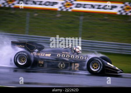 Nigel Mansell (GBR) Lotus 95T Renault Stock Photo - Alamy