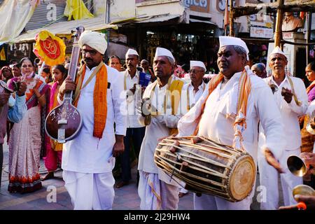 PANDHARPUR, MAHARASHTRA, INDIA, 27 February 2022, Procession of Varkari ...