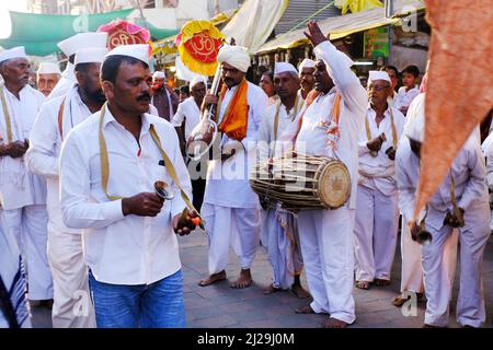PANDHARPUR, MAHARASHTRA, INDIA, 27 February 2022, Procession of Varkari ...