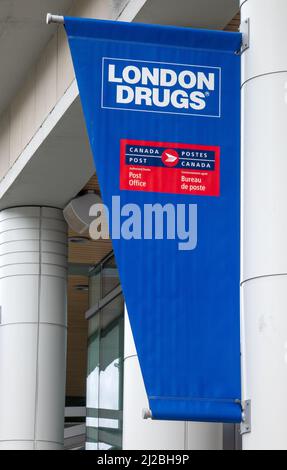 Post Office, shop, sign, logo, postal service, England, UK Stock Photo ...
