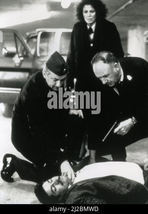 GENE HACKMAN, JOANNA CASSIDY, THE PACKAGE, 1989 Stock Photo - Alamy