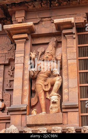 A vertical shot of the beautiful Thanjavur Periya Kovil also known as ...