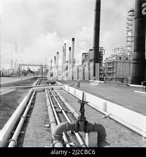 The Lago Oil Refinery in St. Nicholas in Aruba ca: October 24, 1955 ...