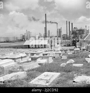 The Isla Refinery in Curacao ca. October 1, 1955 Stock Photo - Alamy