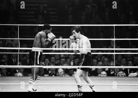 Barry McGuigan's second defence of his WBA title against Danilo Cabrera ...