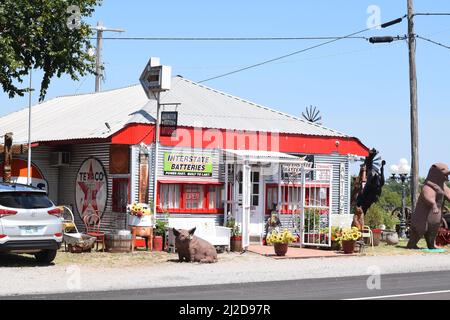 Addington Station Antiques in Addington, OK Stock Photo - Alamy