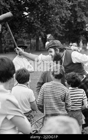 Fete Geoffrey Field Junior School, Exbourne Rd, Reading, West Berkshire ...