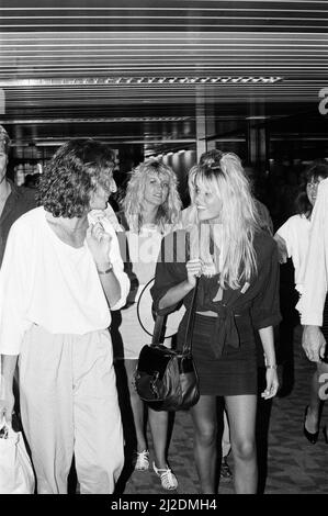 Mandy Smith at Gatwick Airport with her family including mother Patsy ...