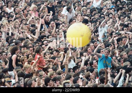 Crowds at the Live Aid Concert Wembley 1985 In the summer of 1985 Bob ...