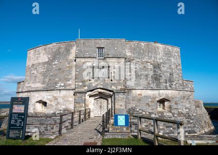 Calshot Castle is an artillery fort constructed by Henry VIII on the ...
