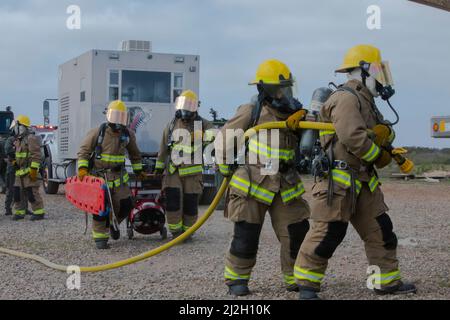 San Diego Fire-Rescue ARFF drills at Lindbergh Field in San Diego ...