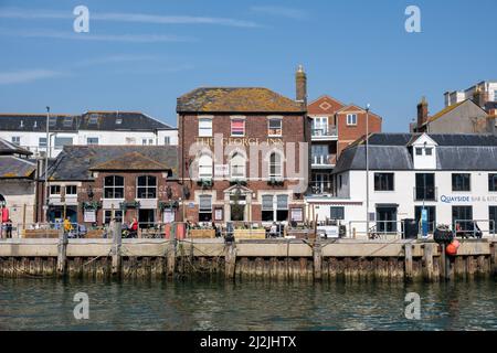 Weymouth harbour The George Bar & Grill, Custom House Quay, Weymouth ...
