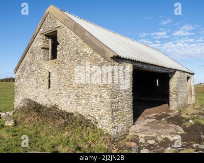 Old stone barn Devon UK Stock Photo - Alamy