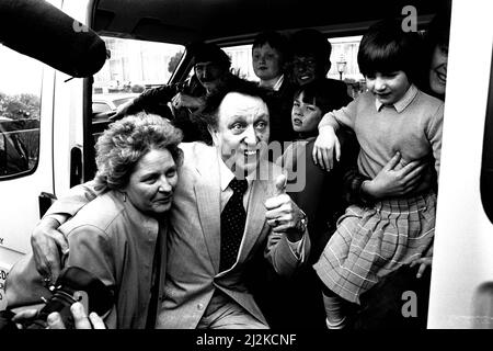Comedian Ken Dodd made children from Thornhill Park School, Sunderland ...
