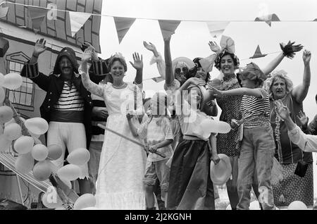 Garston Carnival, Liverpool, Merseyside, 2nd July 1988 Stock Photo - Alamy