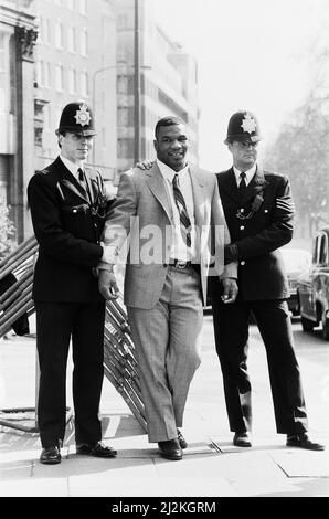 Mike Tyson in London to see Frank Bruno against James "Quick" Tillis ...