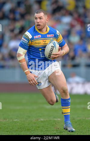 Cameron Smith #17 of Leeds Rhinos celebrates his try with his team ...