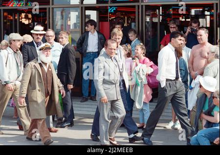 Cast members during the filming of the "Only Fools and Horses ...