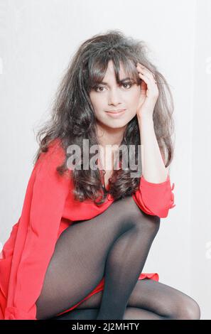 Susanna Hoffs, american singer, guitarist and actress, Studio Pix ...