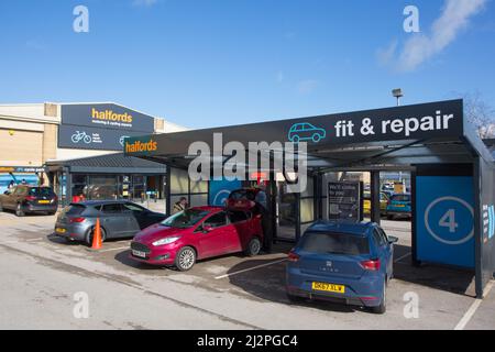 Halfords Fit & Repair station Stock Photo - Alamy