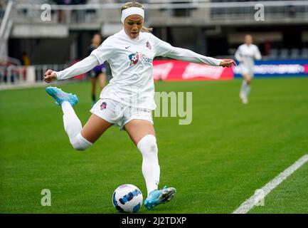 WASHINGTON, DC, USA - 03 APRIL 2022: Washington Spirit goalkeeper Devon ...