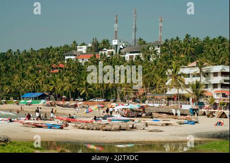 Tourist enjoying on Kollam beach state Kerala India Stock Photo - Alamy