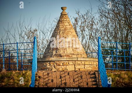 Cottam, Preston, Lancashire. Cottam Way stone statues by Dave Cudworth ...