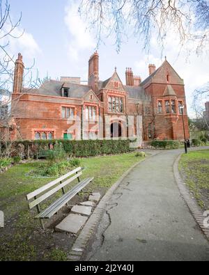 Red Brick Victorian Architecture Mansion Block Glyn Mansions ...