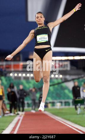 April 1, 2022: Dominique Ruotolo of the University of Oregon wins the ...