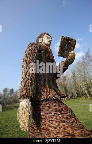 "The Walking Poet", willow sculpture by David Powell. Robert Burns ...