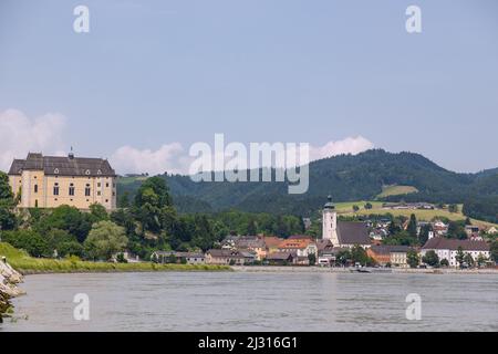 Grein an der Donau, Greinburg Castle, Parish Church of St. Giles Stock ...
