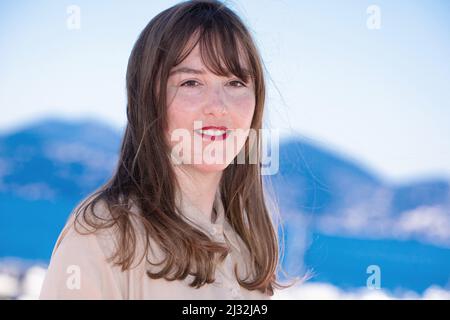Florence Longpre attends Audrey Est Revenue (Audrey's Back) Photocall ...