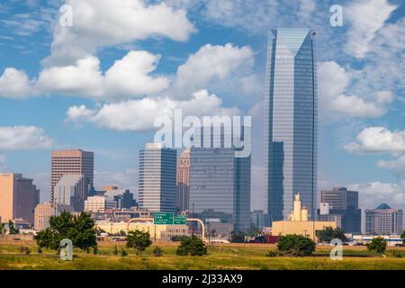 The Devon tower, the tallest building in Oklahoma City, soars above ...