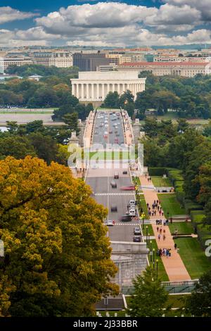 Arlington Memorial Bridge with Lincoln Memorial and Washington, DC in ...