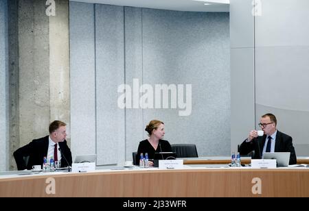 THE HAGUE -2022-04-05 16:29:02 Baldwin Kramer (Deloitte), Yolanda van ...