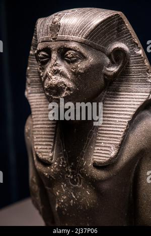 statue of Pharaoh Senuseret III, greywacke, 12th dynasty, reign of ...