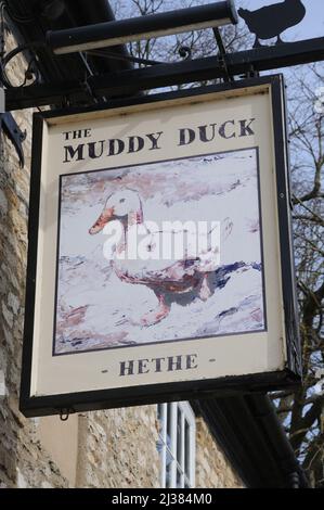 The Muddy Duck, Hethe, Oxfordshire Stock Photo - Alamy