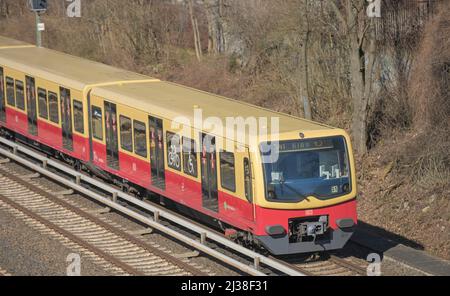 Ringbahn S 41, Wilmersdorf, Berlin, Deutschland Stock Photo - Alamy