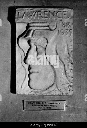 Lieutenant Colonel Thomas Edward Lawrence (aka Lawrence of Arabia, 1888 ...