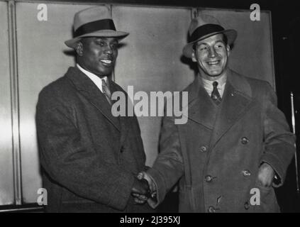 John Henry Lewis, light-heavyweight champion, had Jock McAvoy ducking ...