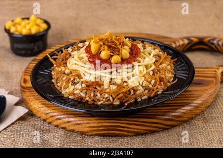 Cartoon & Plastic brown boxes & Transparent plates for food & Salad of ...