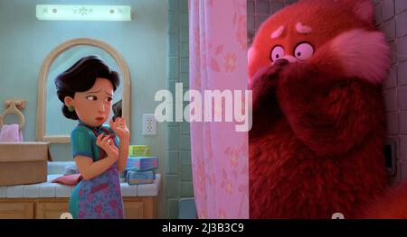 TURNING RED (2022), directed by DOMEE SHI. Credit: Pixar Animation Studios / Walt Disney ...