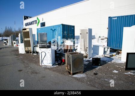 recycling old electrical devices Stock Photo - Alamy