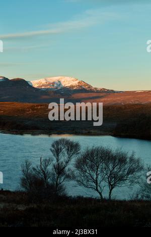 Lochan Hakel and Ben Hope, Sutherland Stock Photo - Alamy