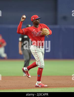 Philadelphia Phillies shortstop Didi Gregorius runs on the field in the ...