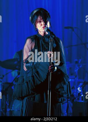 Imelda May at the Symphony Hall Birmingham 04/04/20222 photo by mark ...