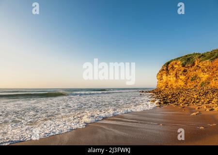 The limestone cliffs and beach of Bells Beach, Great Ocean Road ...