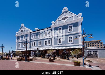 Old Port Captain's Building at the Victoria and Alfred Waterfront in ...