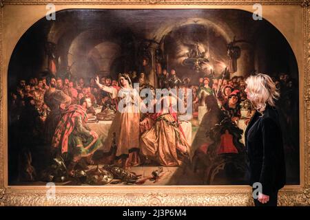 Banquet scene in Macbeth Stock Photo - Alamy